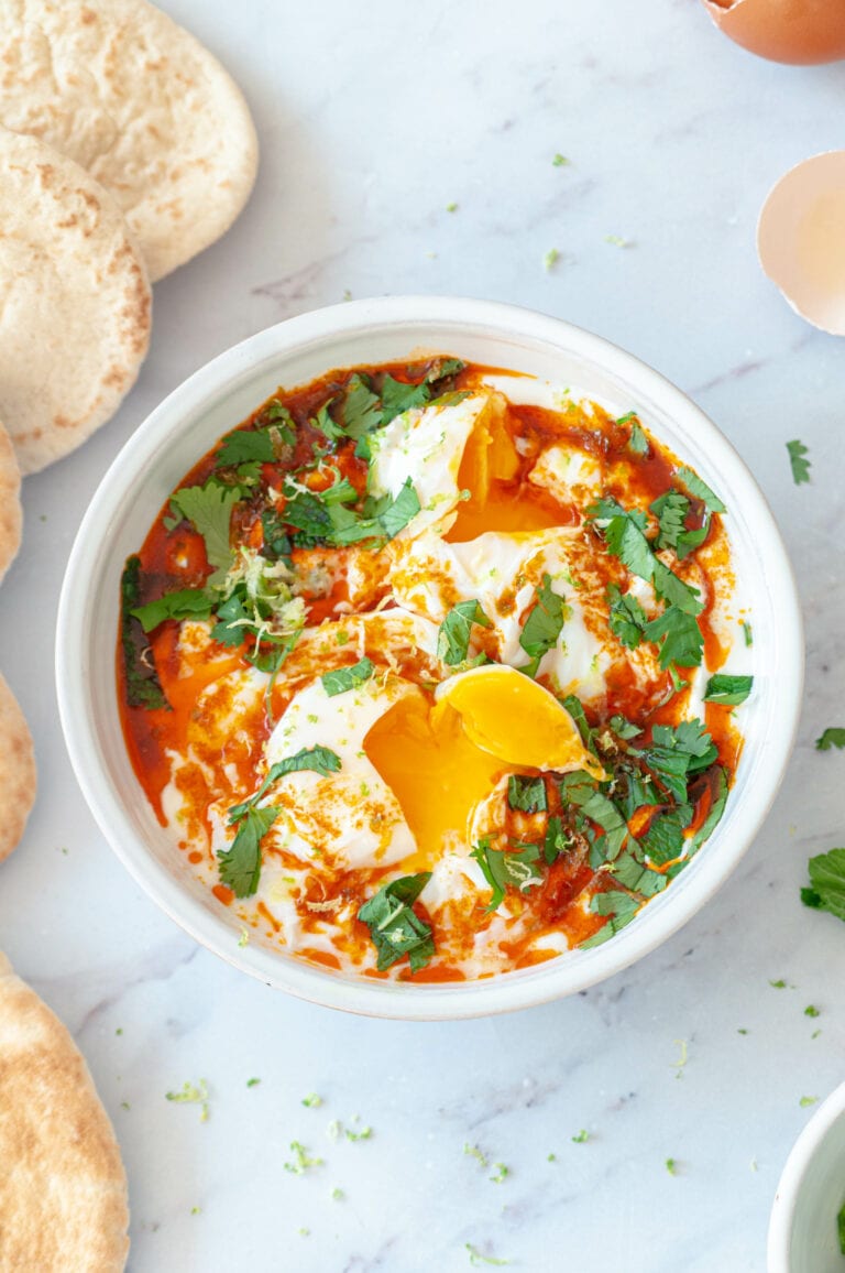 Çilbir : yaourt et oeufs pochés à la Turque - Marie Food Tips