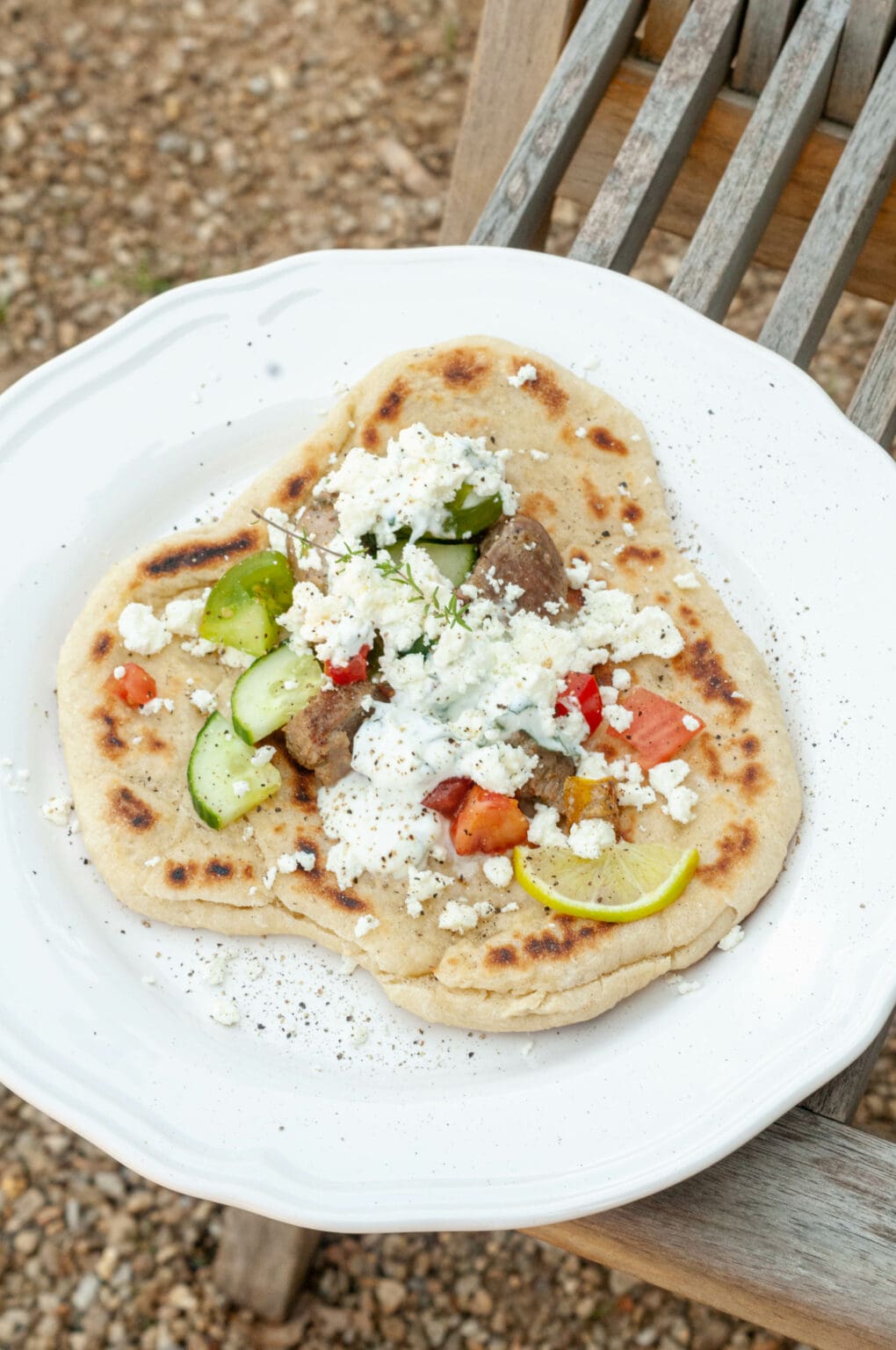 Gyros (pita, légumes d'été, viande et sauce) - Marie Food Tips