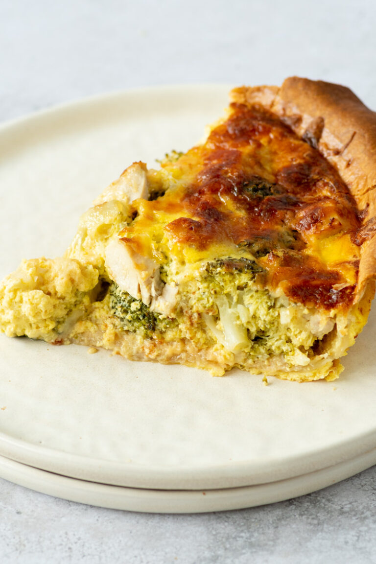 Easy chicken broccoli quiche (with cheddar and mozzarella) - Marie Food ...