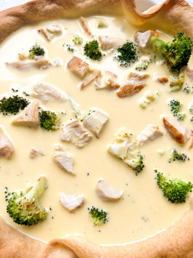 Easy chicken broccoli quiche (with cheddar and mozzarella) - Marie Food ...