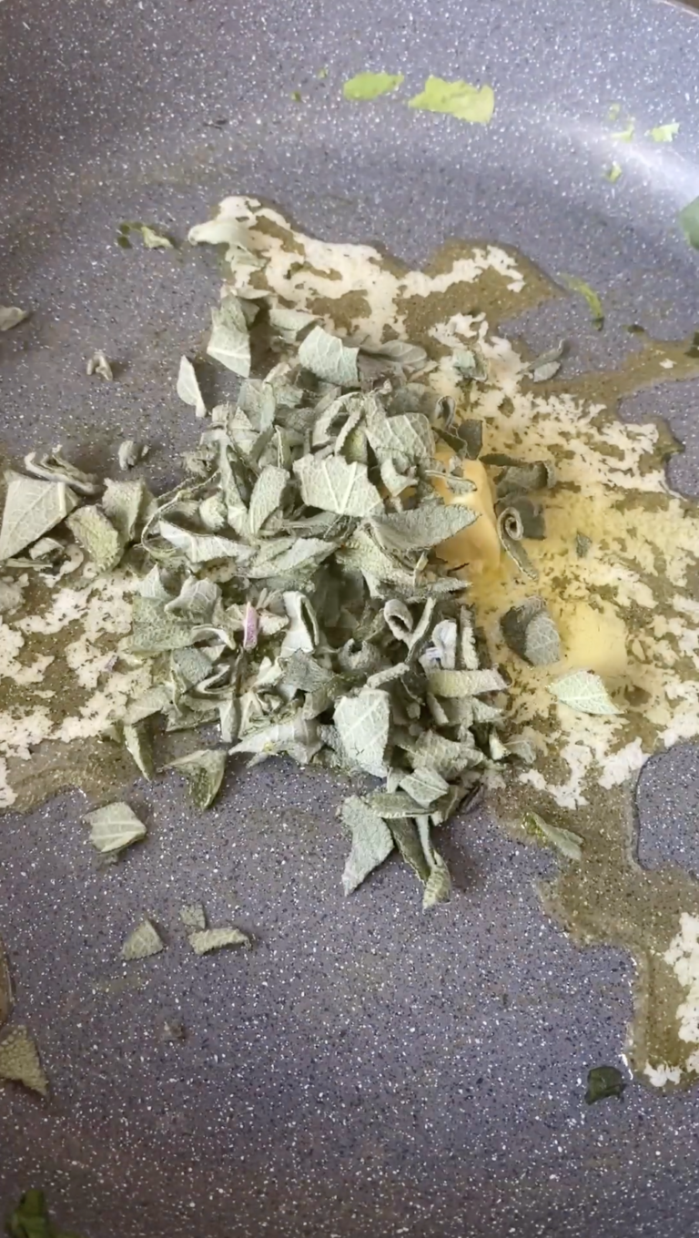 Creamy butternut squash lasagna rolls (with spinach) - Marie Food Tips