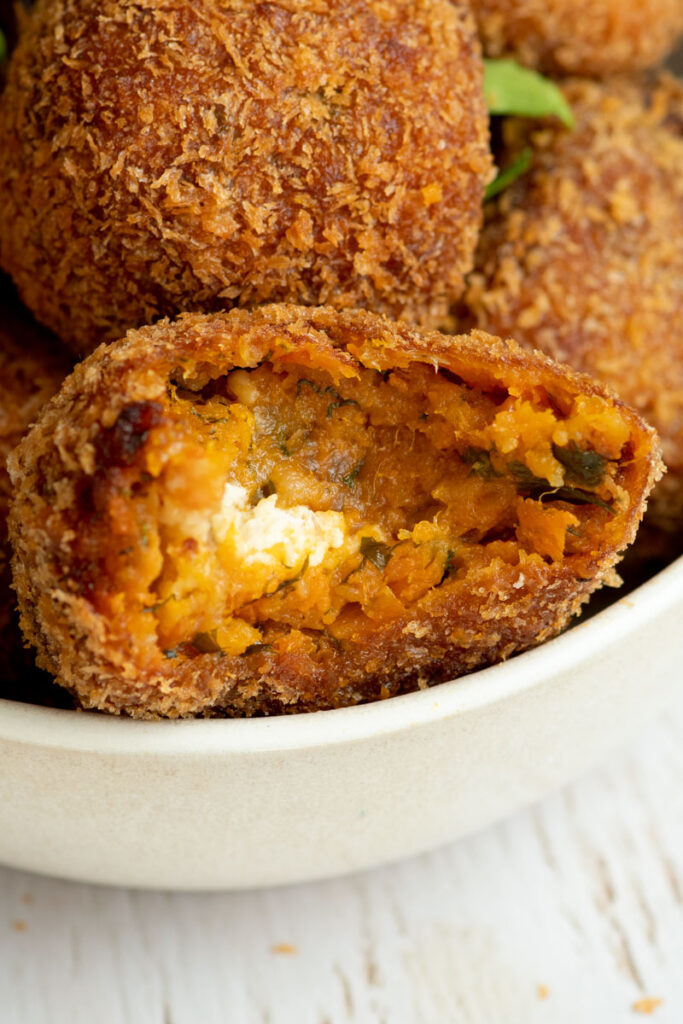 Delicious sweet potato croquettes (stuffed with cheese) - Marie Food Tips