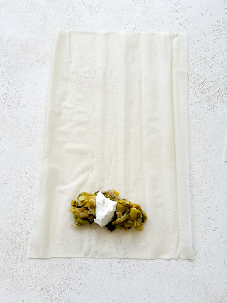 The samosa folding guide - 3 techniques to succeed like a pro - Marie ...